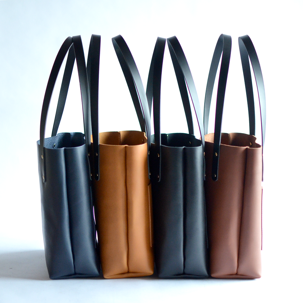Medium Classic Tote - Black Leather – MOSS BAGS
